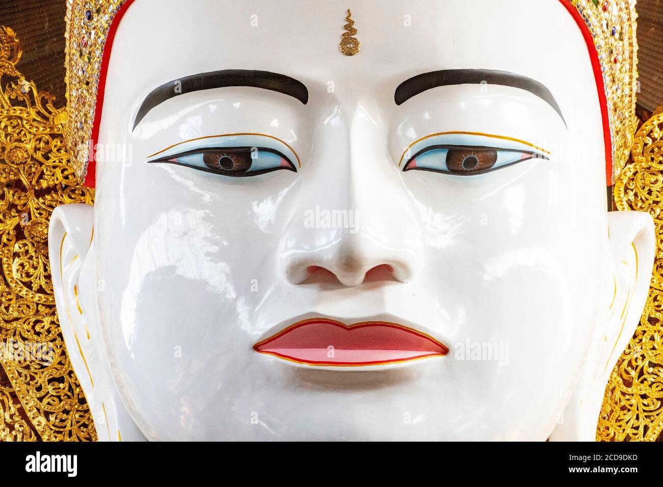 Myanmar (Burma), Yangon, Shwe Gon Daing district, Pagoda paid Ngahtatgyi Stock Photo - Alamy