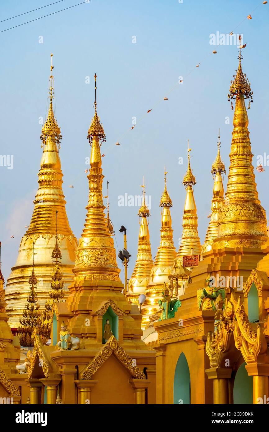 Shwedagon pagoda yangon myanmar statue hi-res stock photography and ...