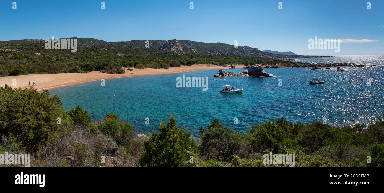 France, Corse du Sud, Campomoro, Tizzano, hiking on the coastal path in ...