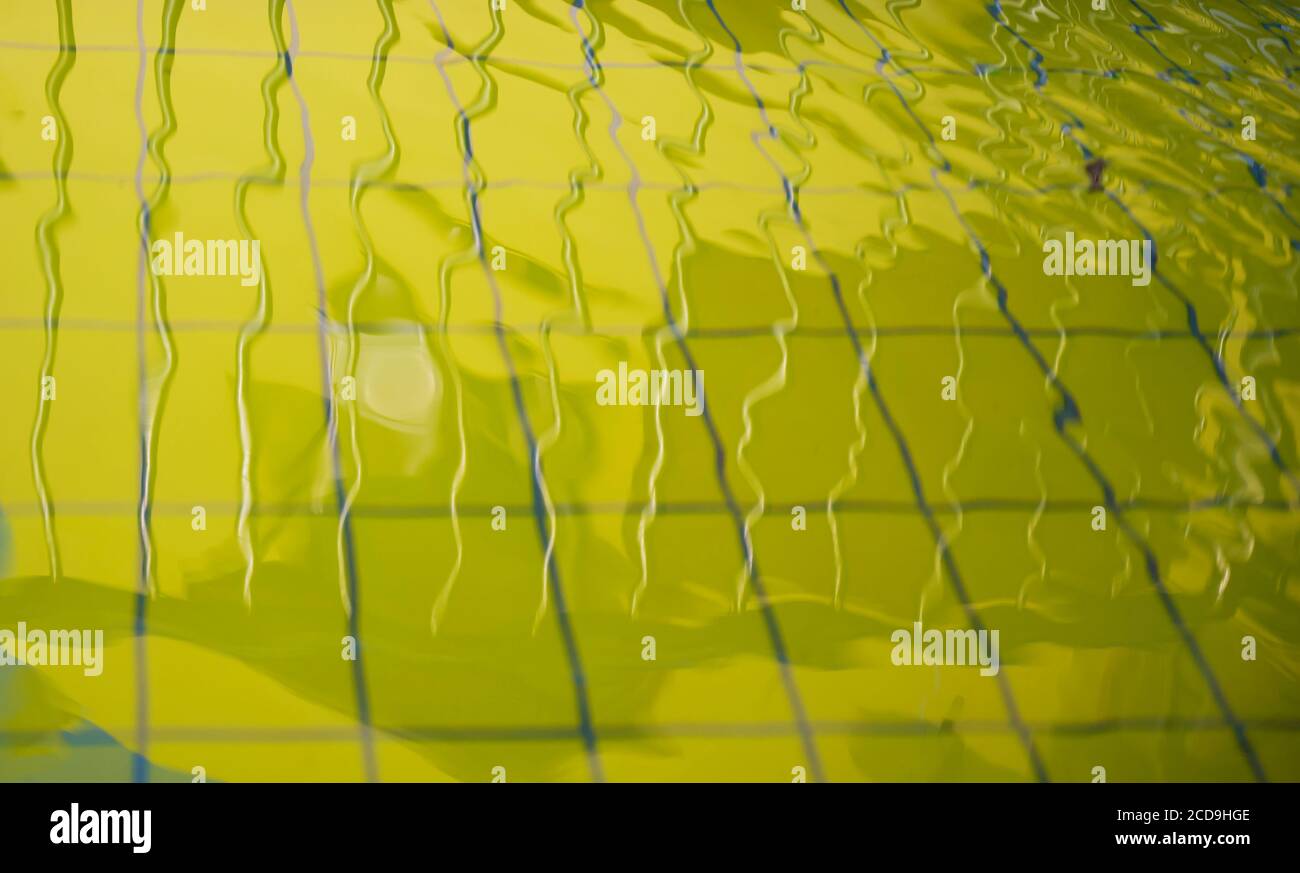 Cooling tiles hi-res stock photography and images - Alamy