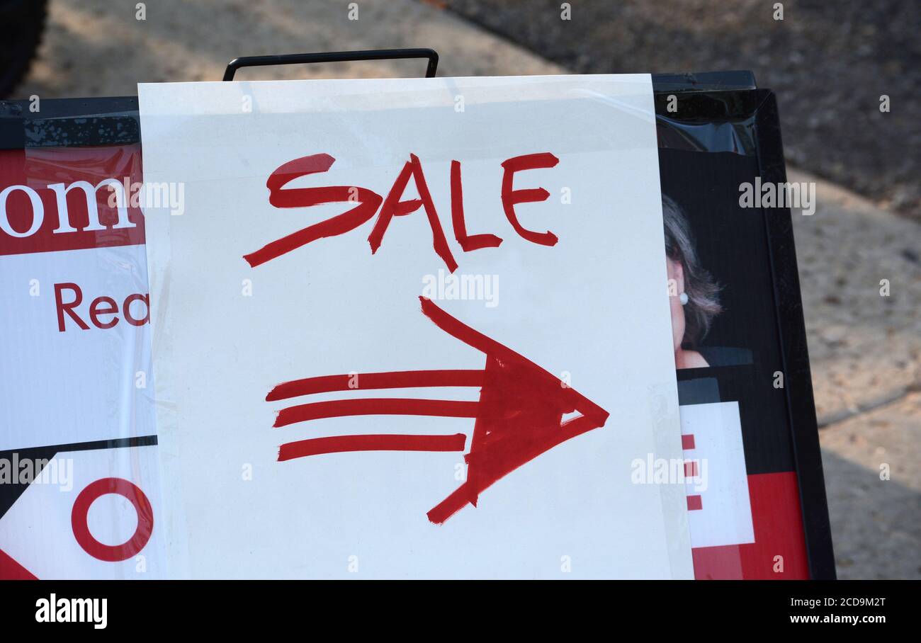 Sign Clutter High Resolution Stock Photography and Images - Alamy