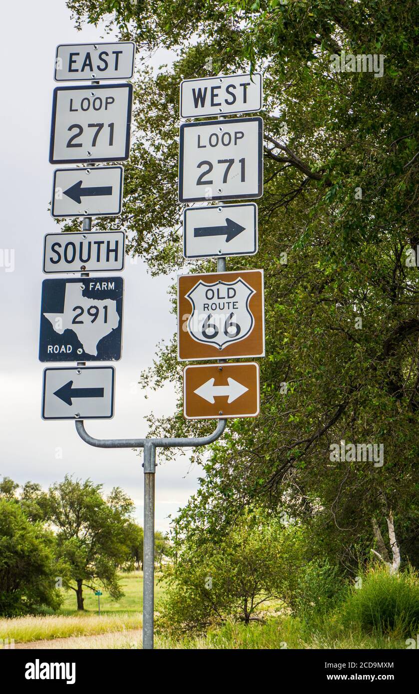Multiple road signs usa hi-res stock photography and images - Alamy