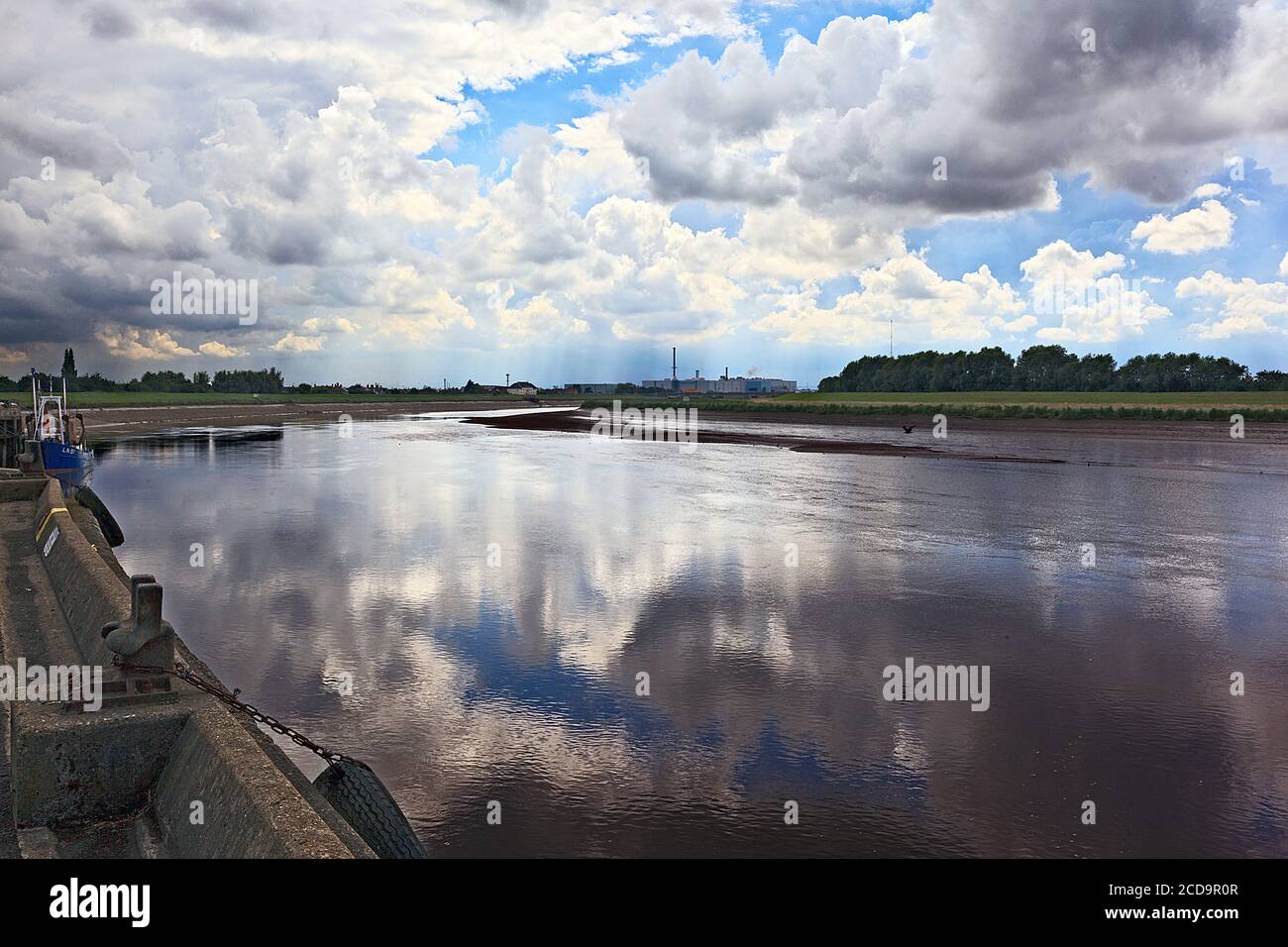 Great Ouse river at Kings Lynn on the Norfolk coast, UK Stock Photo - Alamy