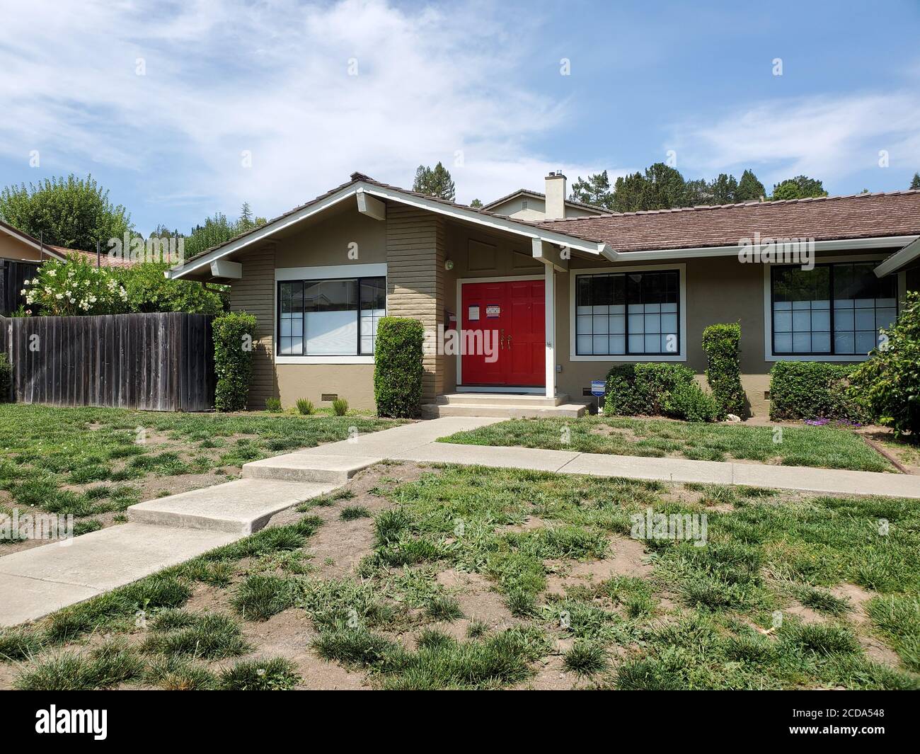 2000s suburban home hi-res stock photography and images - Alamy