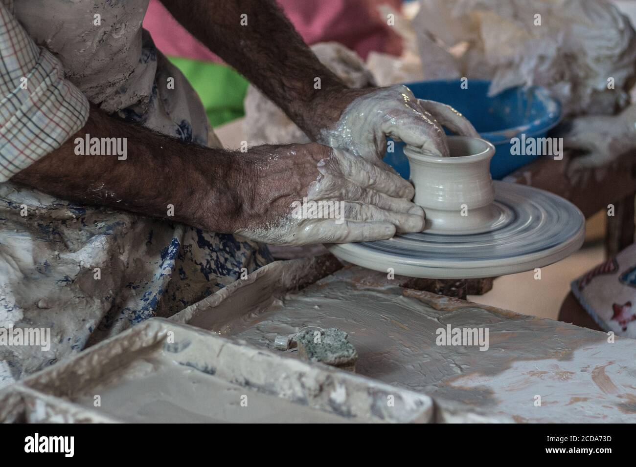 Potter making vessels hi-res stock photography and images - Alamy