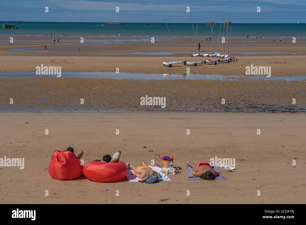 Asnelles-Sur-Mer, France - 08 04 2020: View of the sea and the pontoons ...