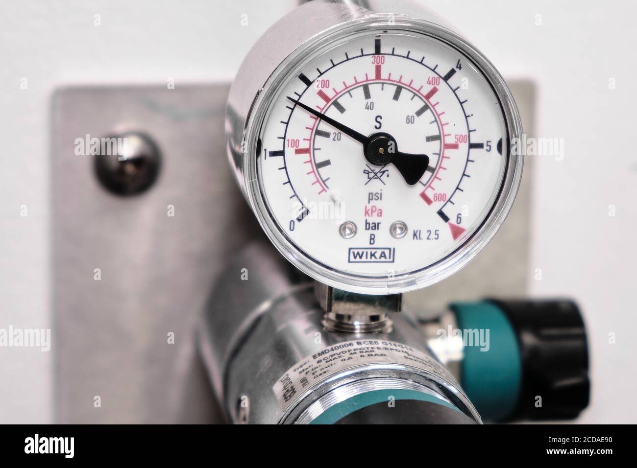 Pressure gauge psi meter. Barometer in chemical laboratory Stock Photo ...