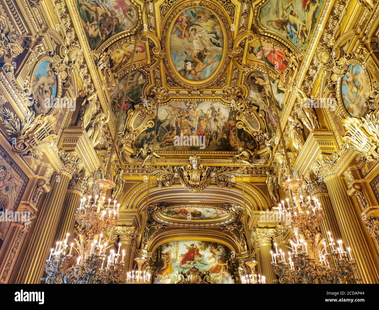 Opera house grand organ hi-res stock photography and images - Alamy