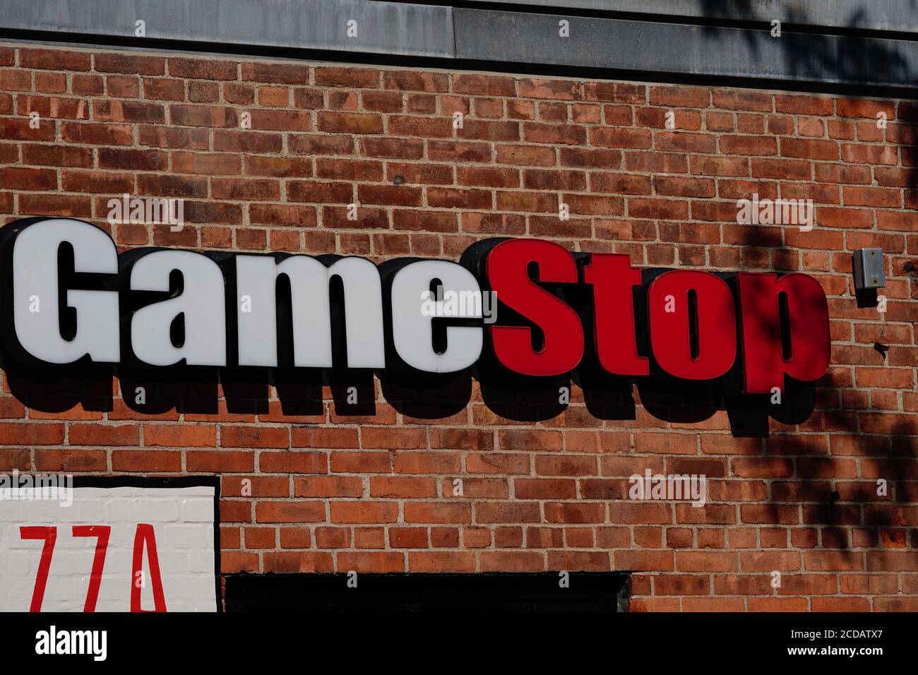 Stop logo hi-res stock photography and images - Alamy