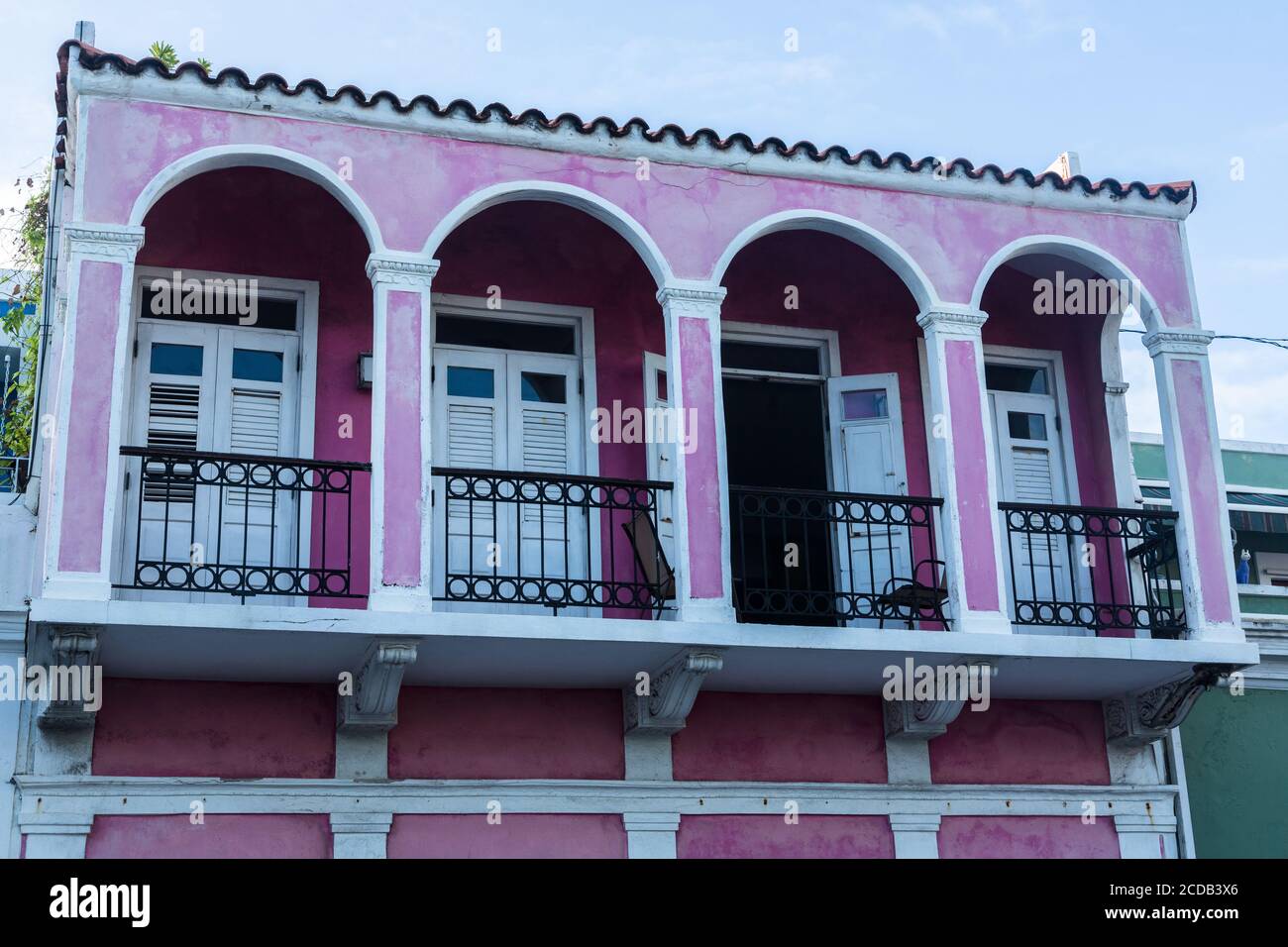 Colorfully painted houses in the historic colonial city of Old San Juan ...