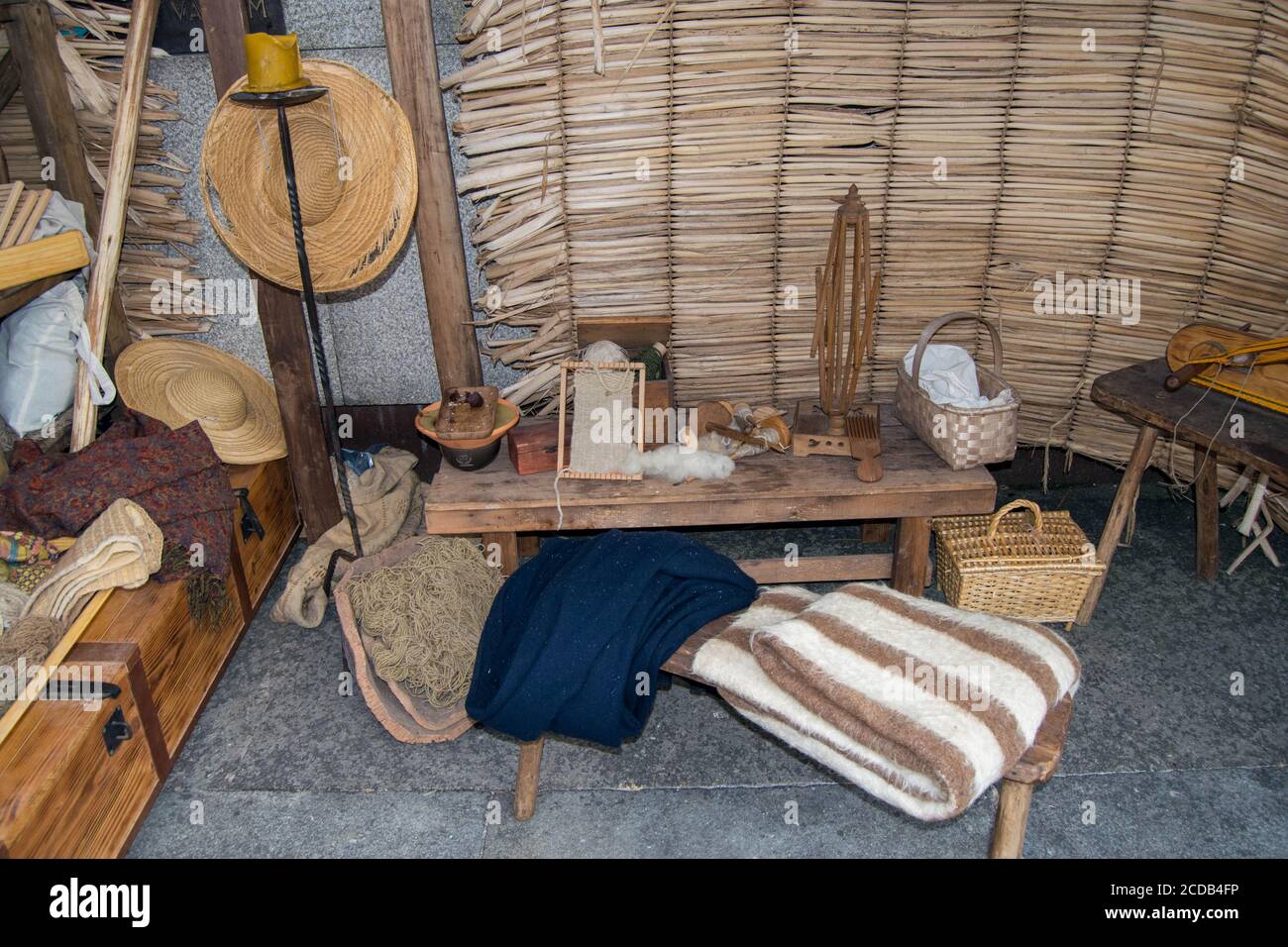 Recreation of Roman textile production in Braga Romana anual event at ...