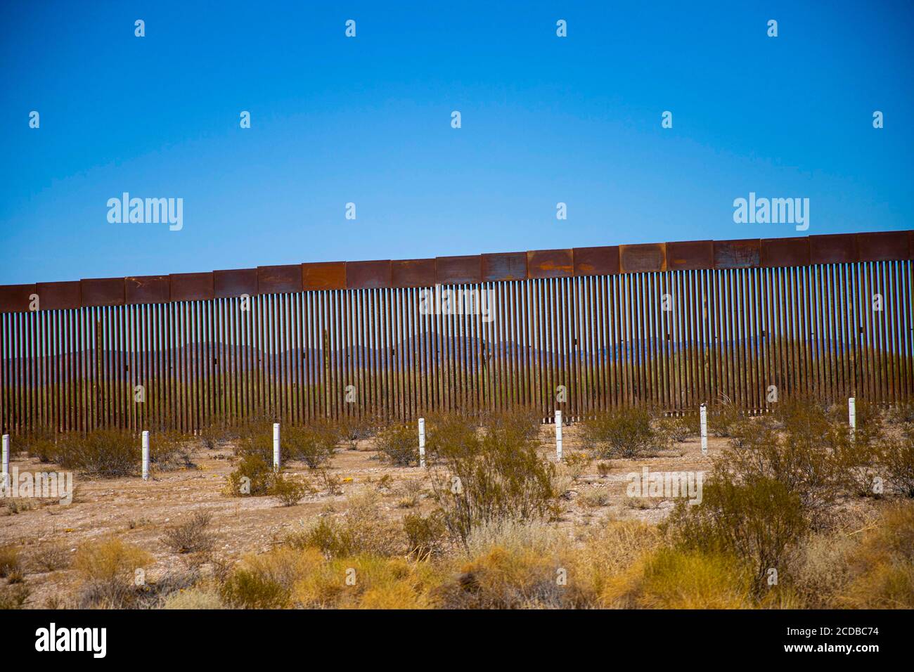 Steel border wall between the Sonora and Arizona strips in the Altar ...