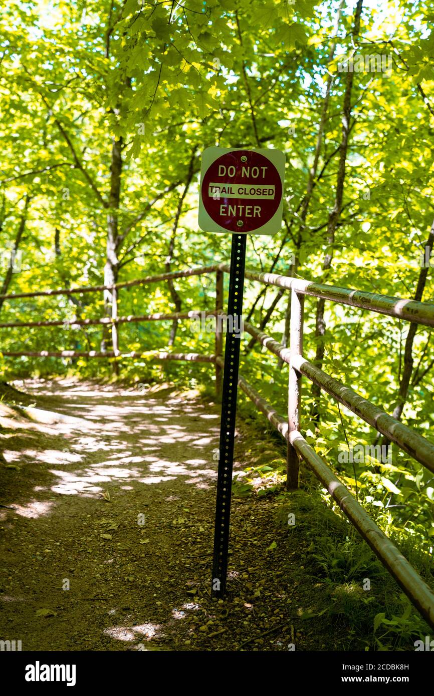 Do Not Enter - Trail Closed sign. Taken in Minneopa State Park in ...