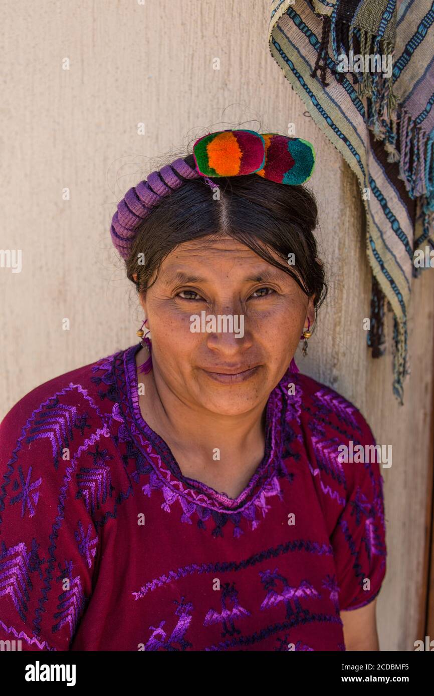 Ixil hi-res stock photography and images - Alamy