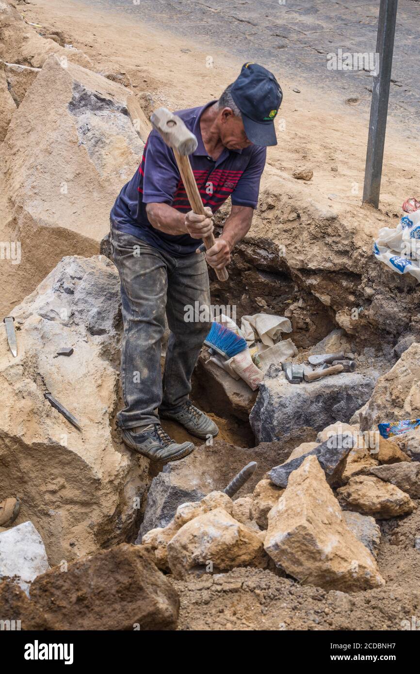 Hard worker images hi-res stock photography and images - Alamy