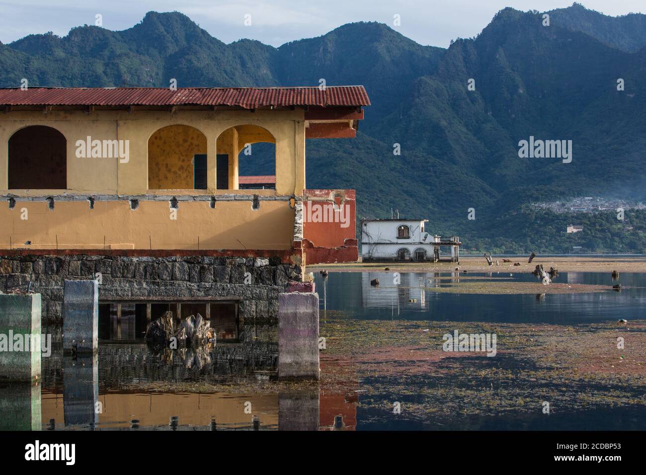 Flooded house lake atitlan hi-res stock photography and images - Alamy