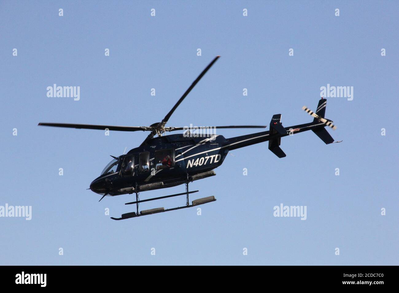 Bell 407 helicopter hi-res stock photography and images - Alamy