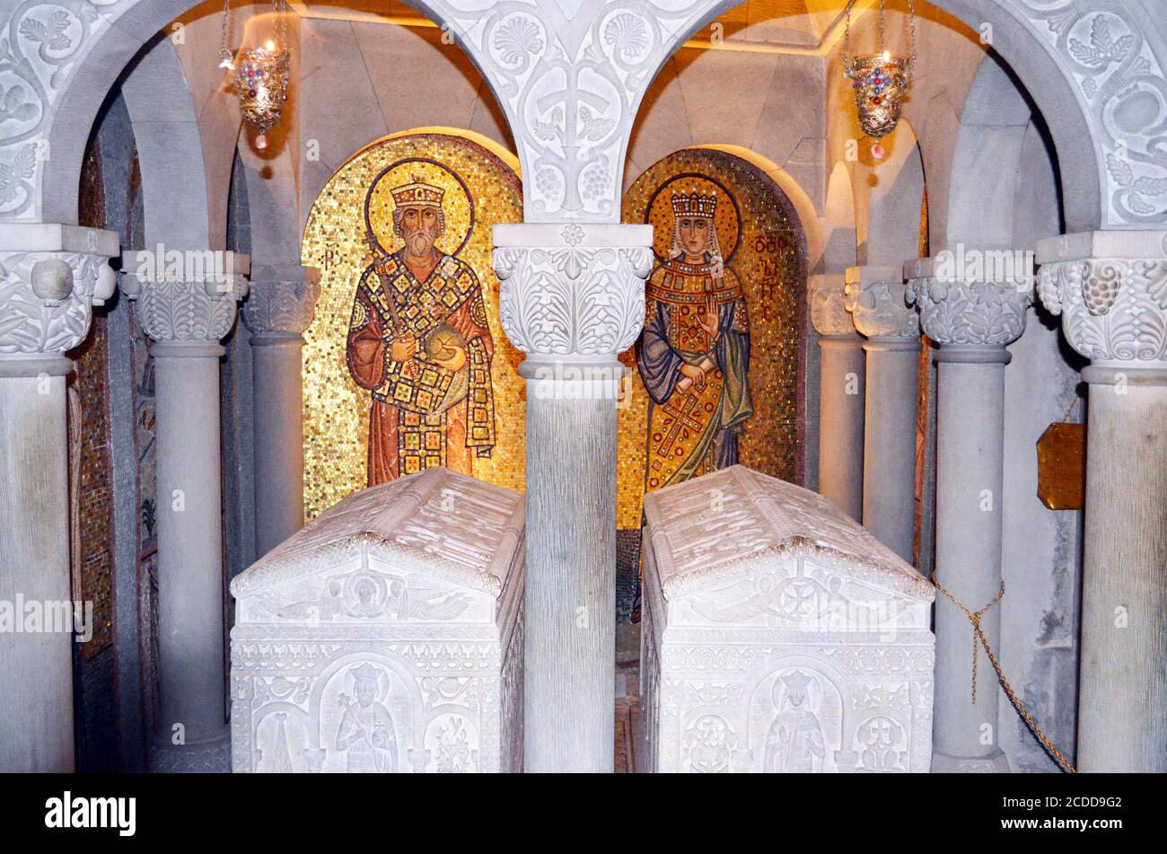 Mtskheta Samtavro Church Tombs Stock Photo - Alamy