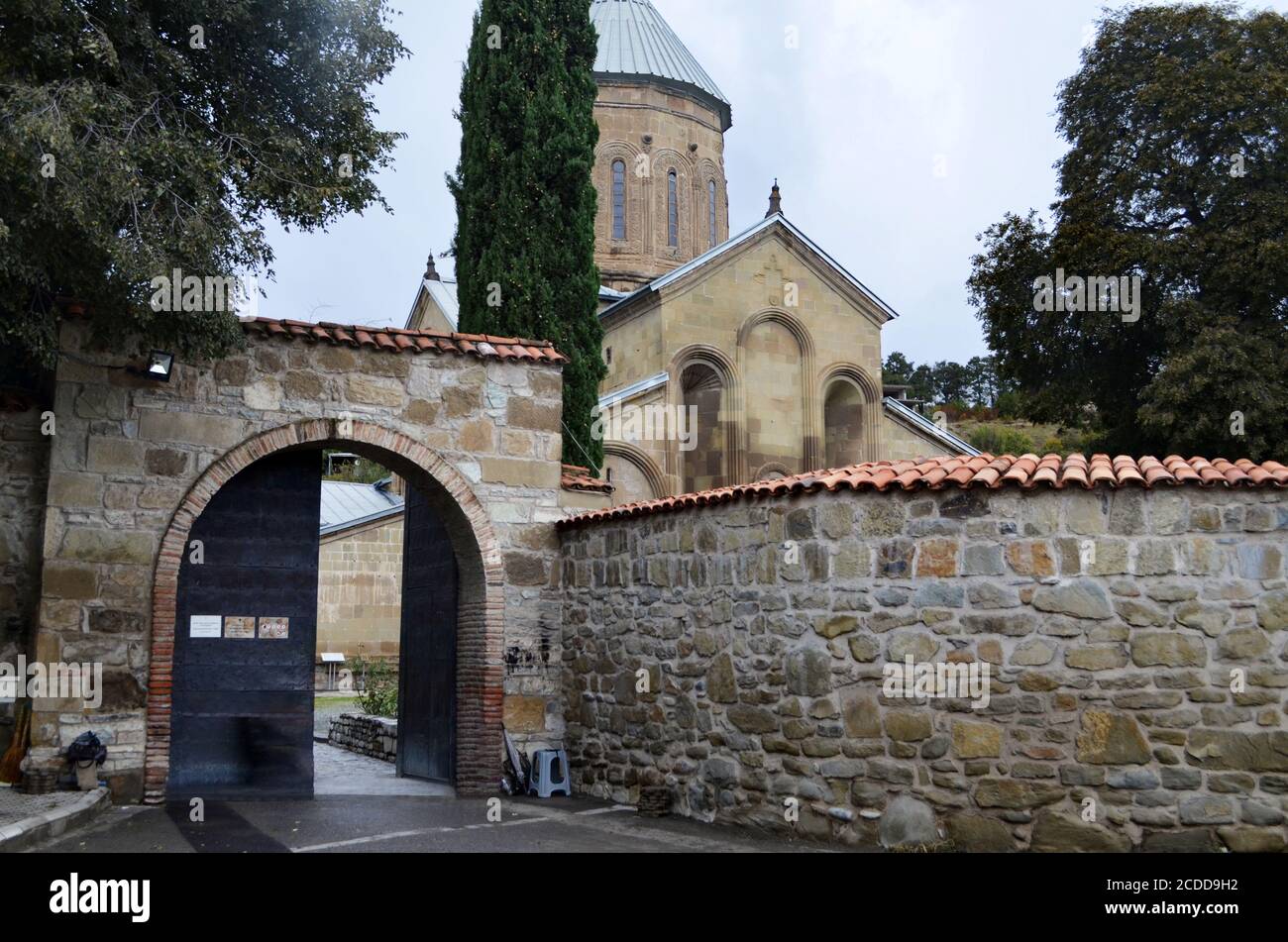 Mtskheta Samtavro Church Entrance Stock Photo - Alamy