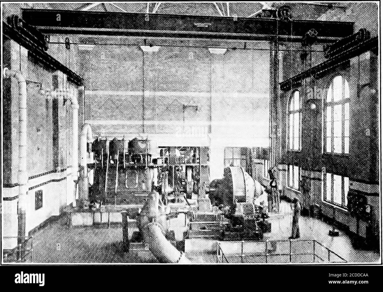 Self supporting wall Black and White Stock Photos & Images - Alamy