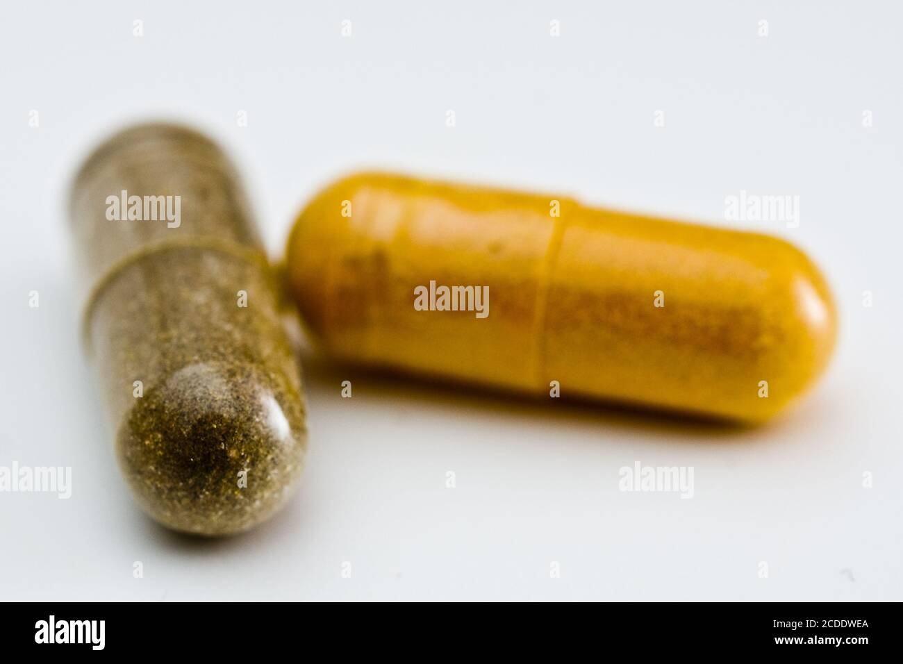 Drug capsule hi-res stock photography and images - Alamy