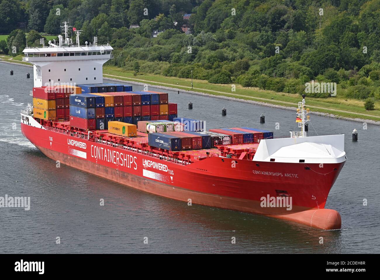Shipping containerships hi-res stock photography and images - Alamy