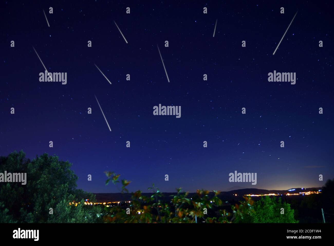 Perseids landscape hi-res stock photography and images - Alamy