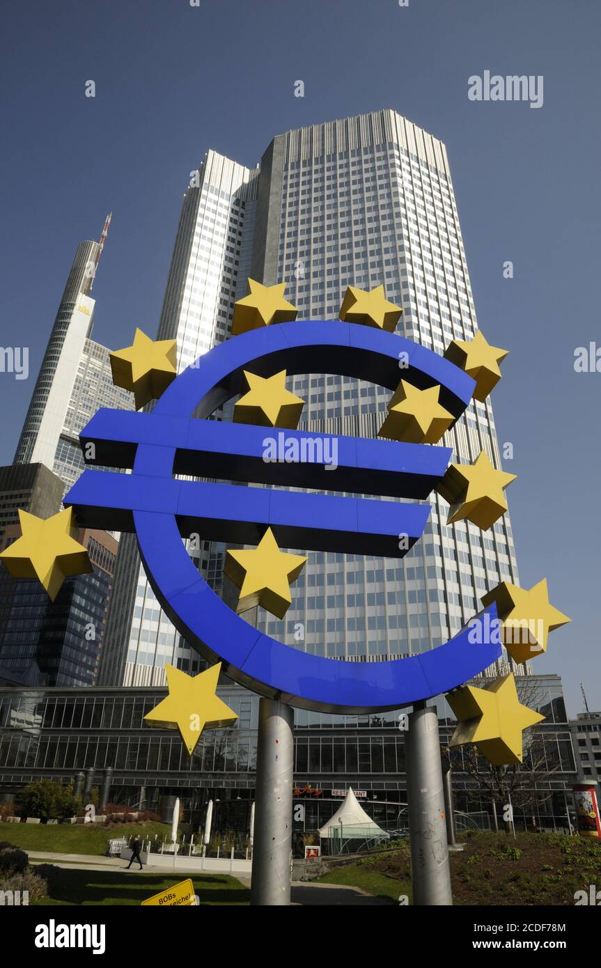 Euro symbol and ECB in Frankfurt Stock Photo - Alamy