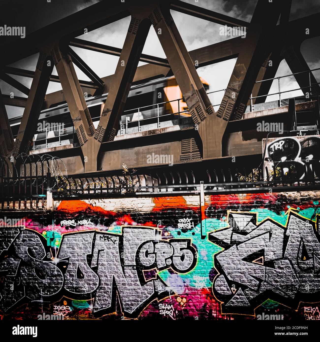 Urban London graffiti Stock Photo - Alamy