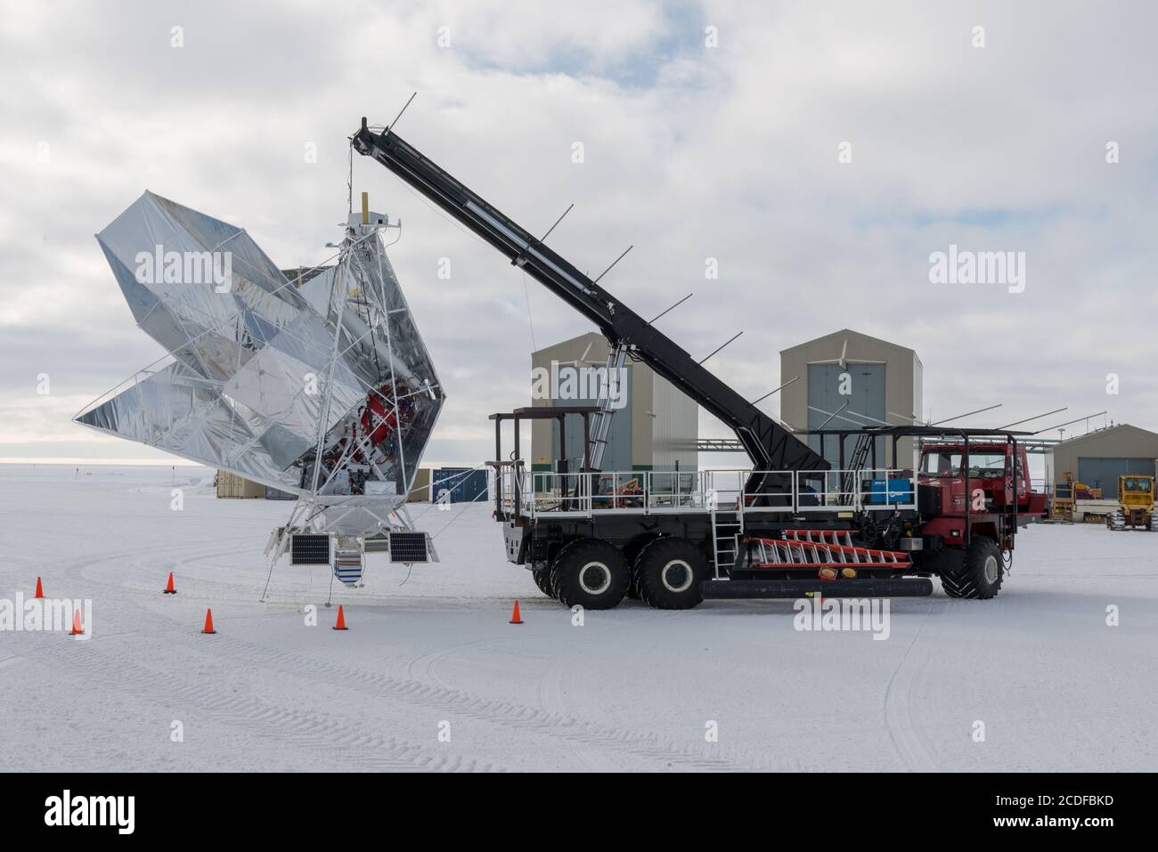 Weather balloon payload hi-res stock photography and images - Alamy
