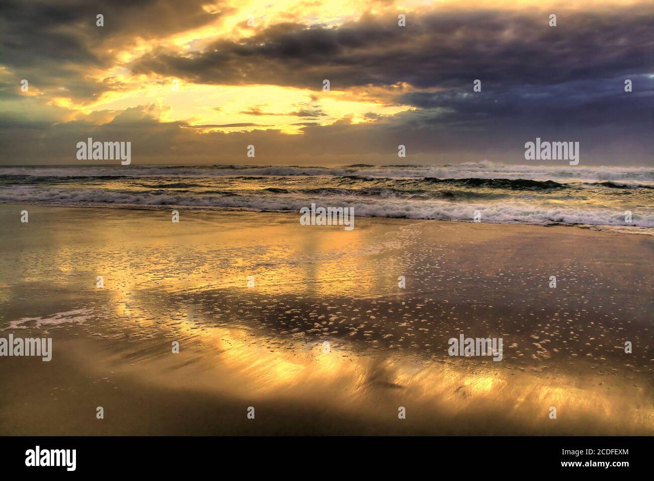 Restful and peaceful beach scene hi-res stock photography and images ...