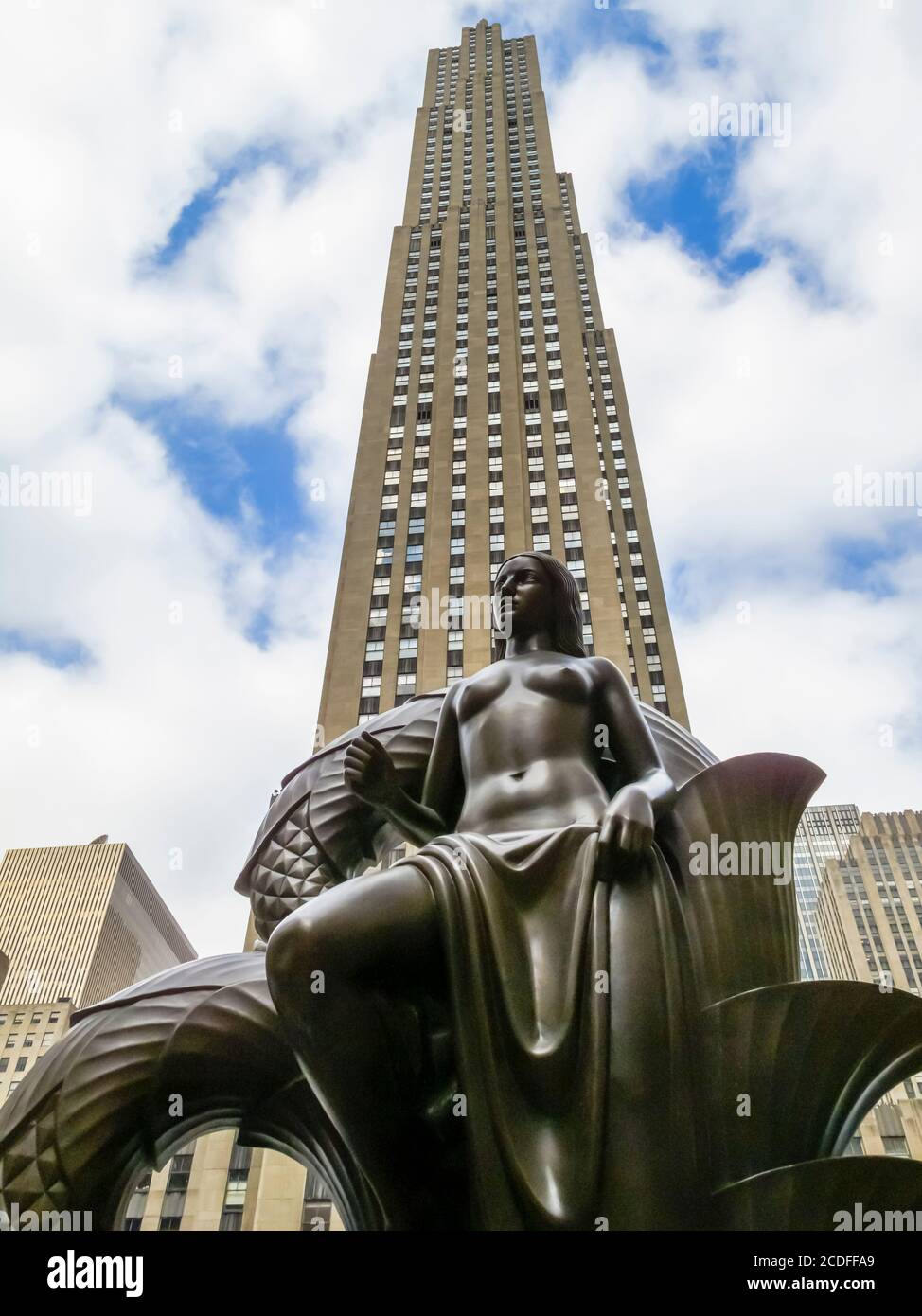 30 rockefeller plaza hi-res stock photography and images - Alamy