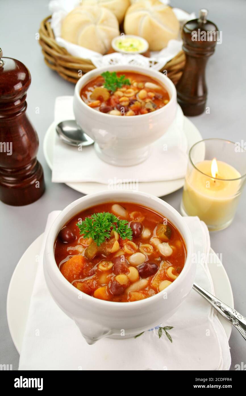 Minestrone vegetarian soup pasta hi-res stock photography and images ...