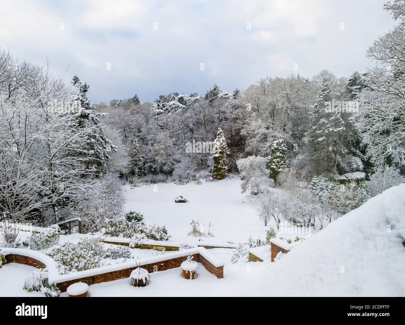 Heavy snow in south of england hi-res stock photography and images - Alamy
