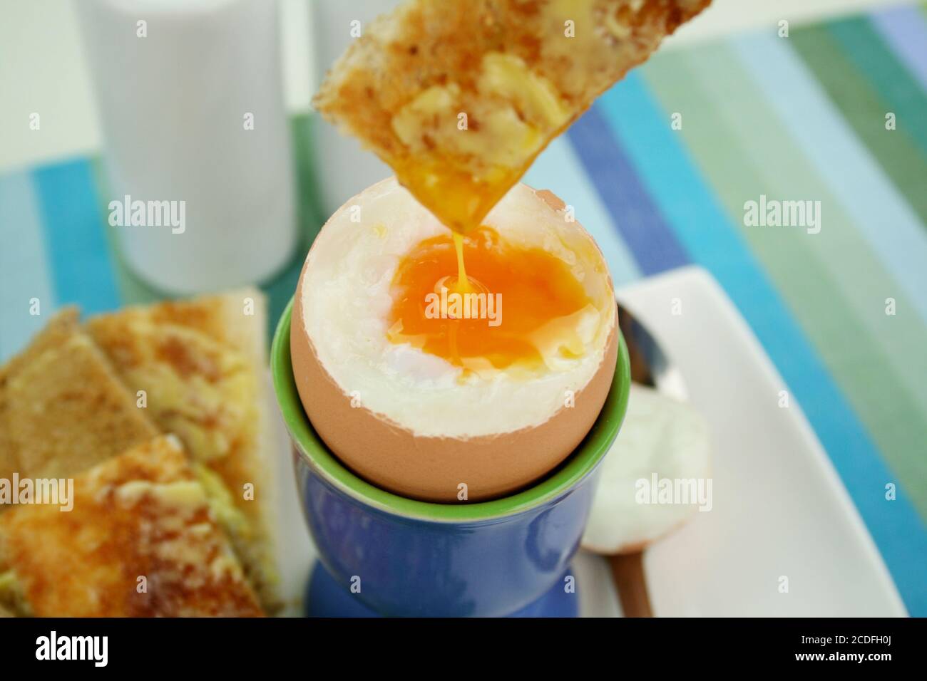 Dripping egg yolk breakfast hi-res stock photography and images - Alamy