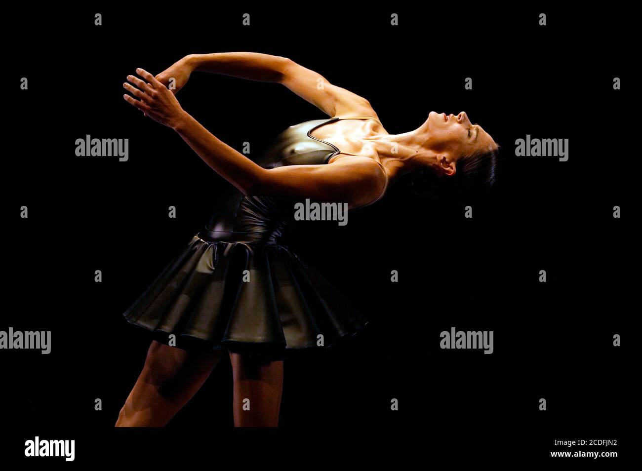 Solo dancer and elisa carrillo cabrera hi-res stock photography and ...