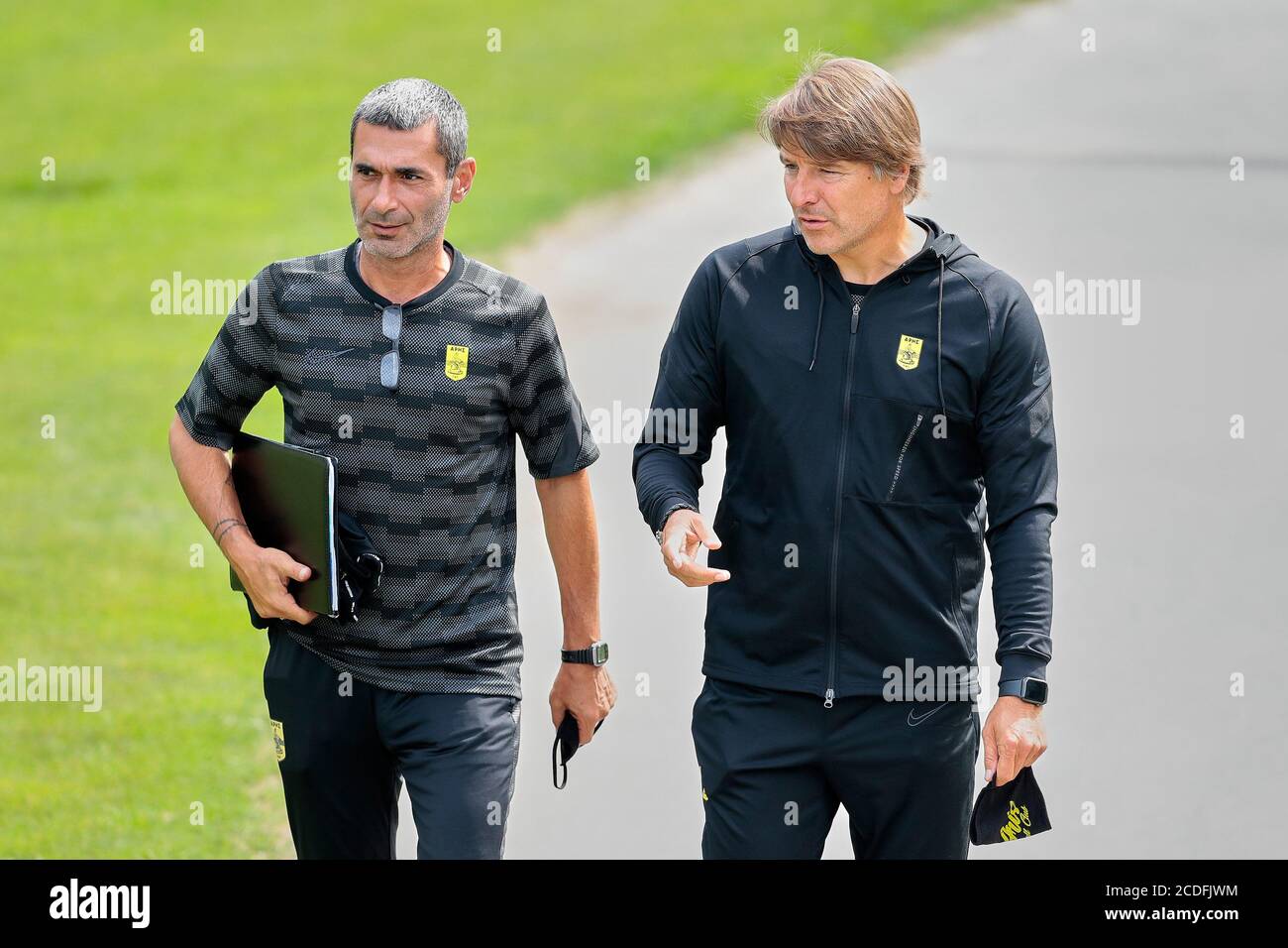 Michael aris hi-res stock photography and images - Alamy