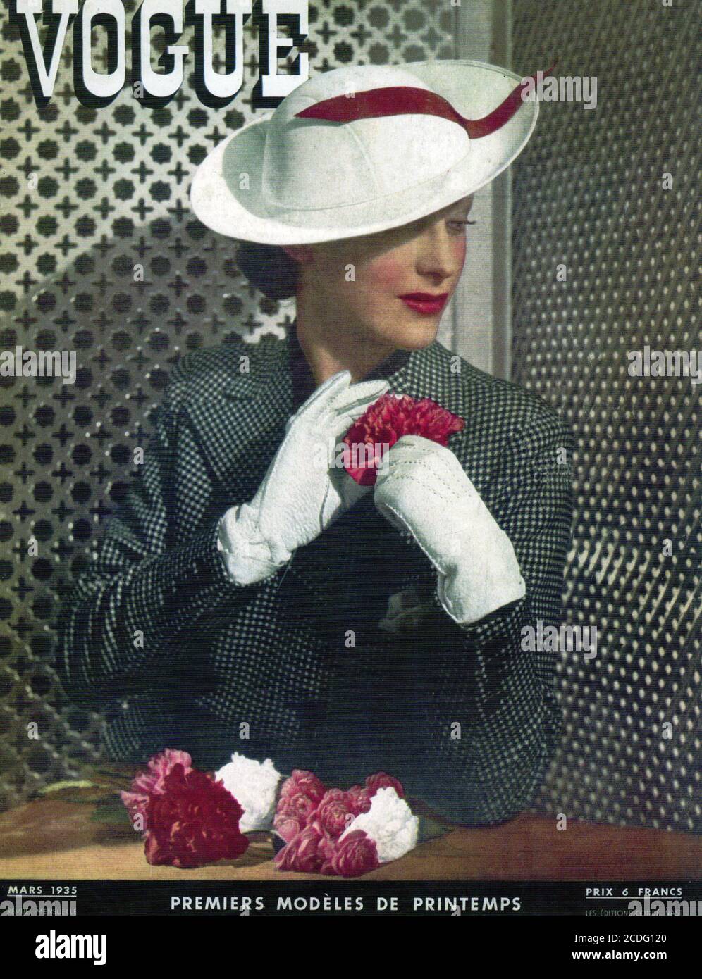 Vogue Cover 1954 Stock Photo - Alamy
