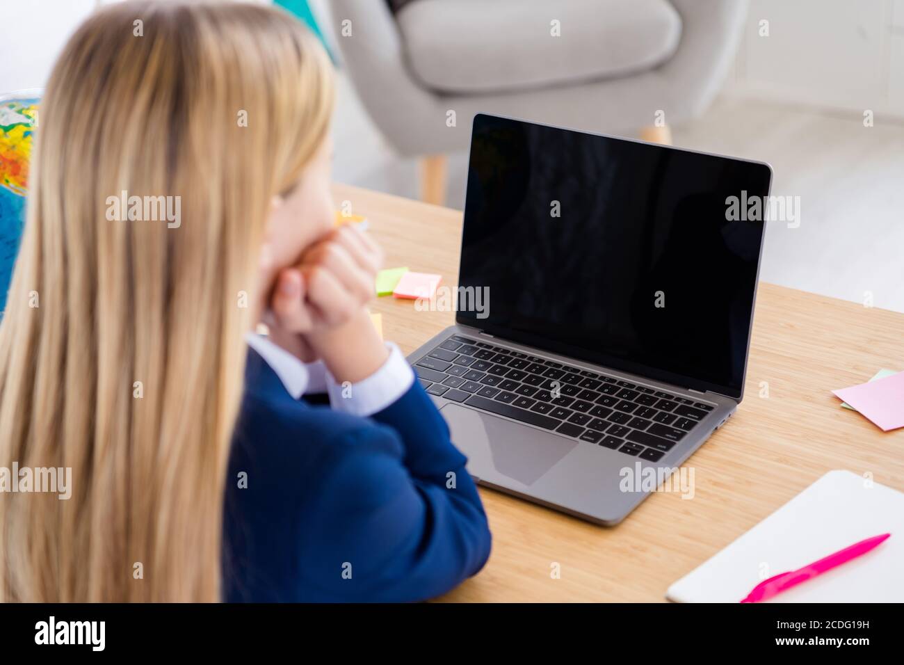 Child computer back view school hi-res stock photography and images - Alamy