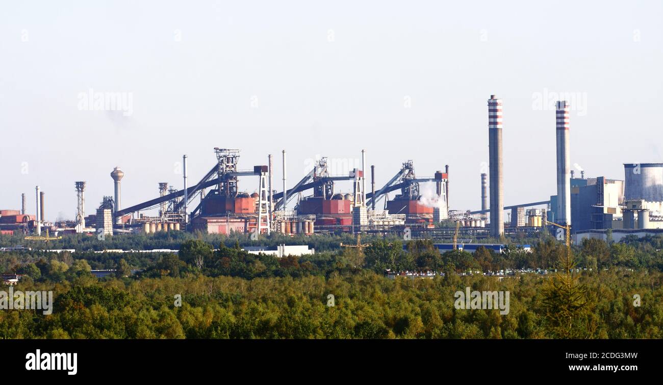 Steel plant railroad hi-res stock photography and images - Alamy