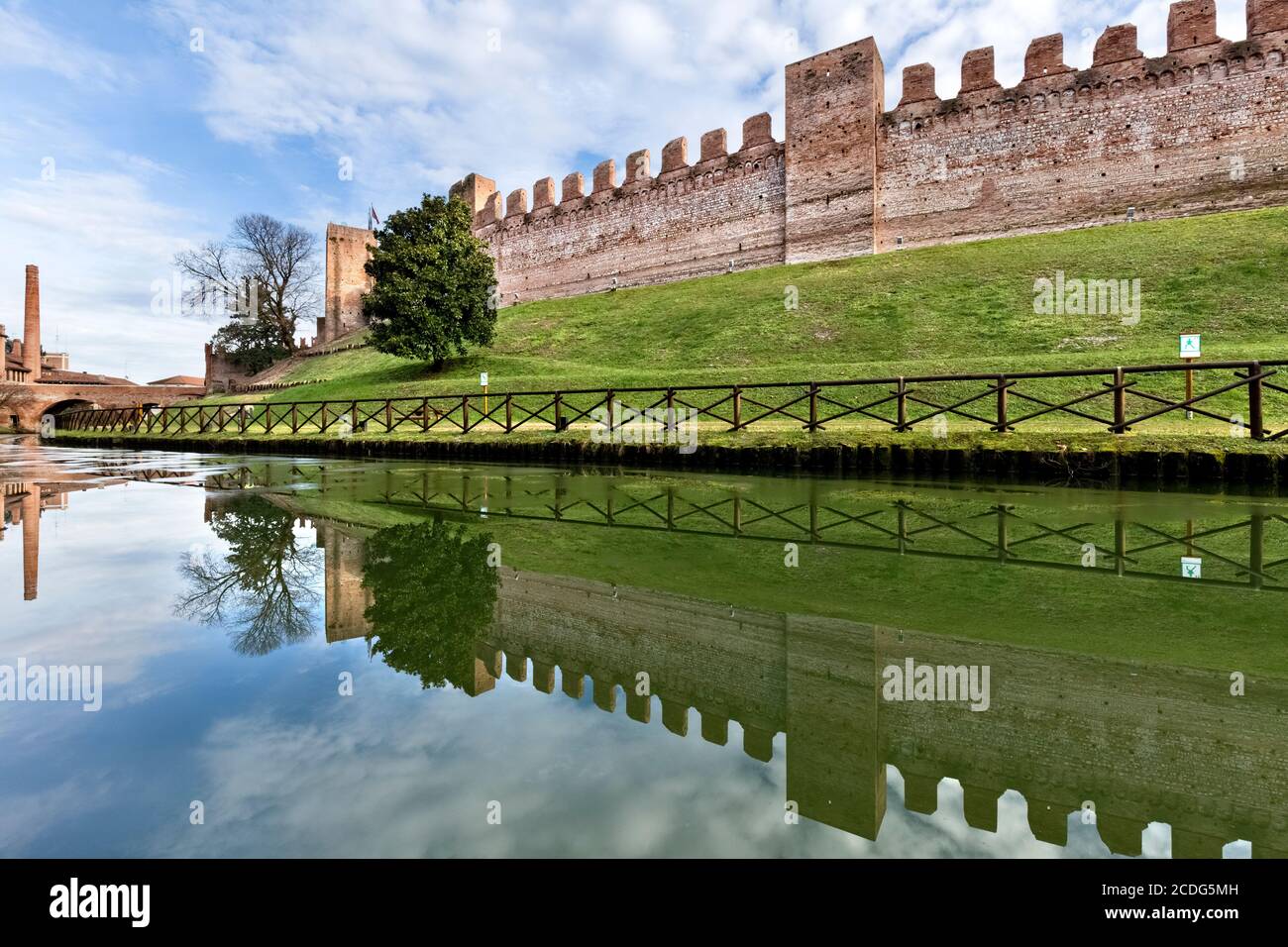 Cittadella: medieval towers and walls are reflected in the moat. Padova ...