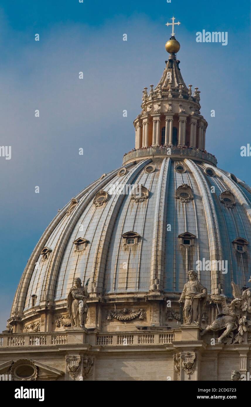 Cupola vaticano hi-res stock photography and images - Alamy