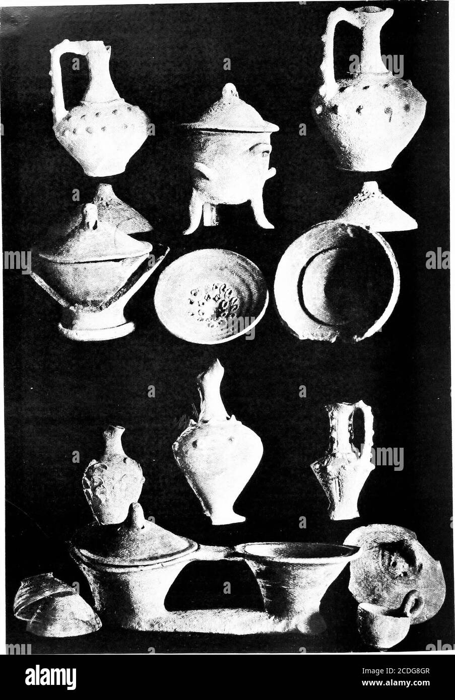 . The palace of Minos : a comparative account of the successive stages ...