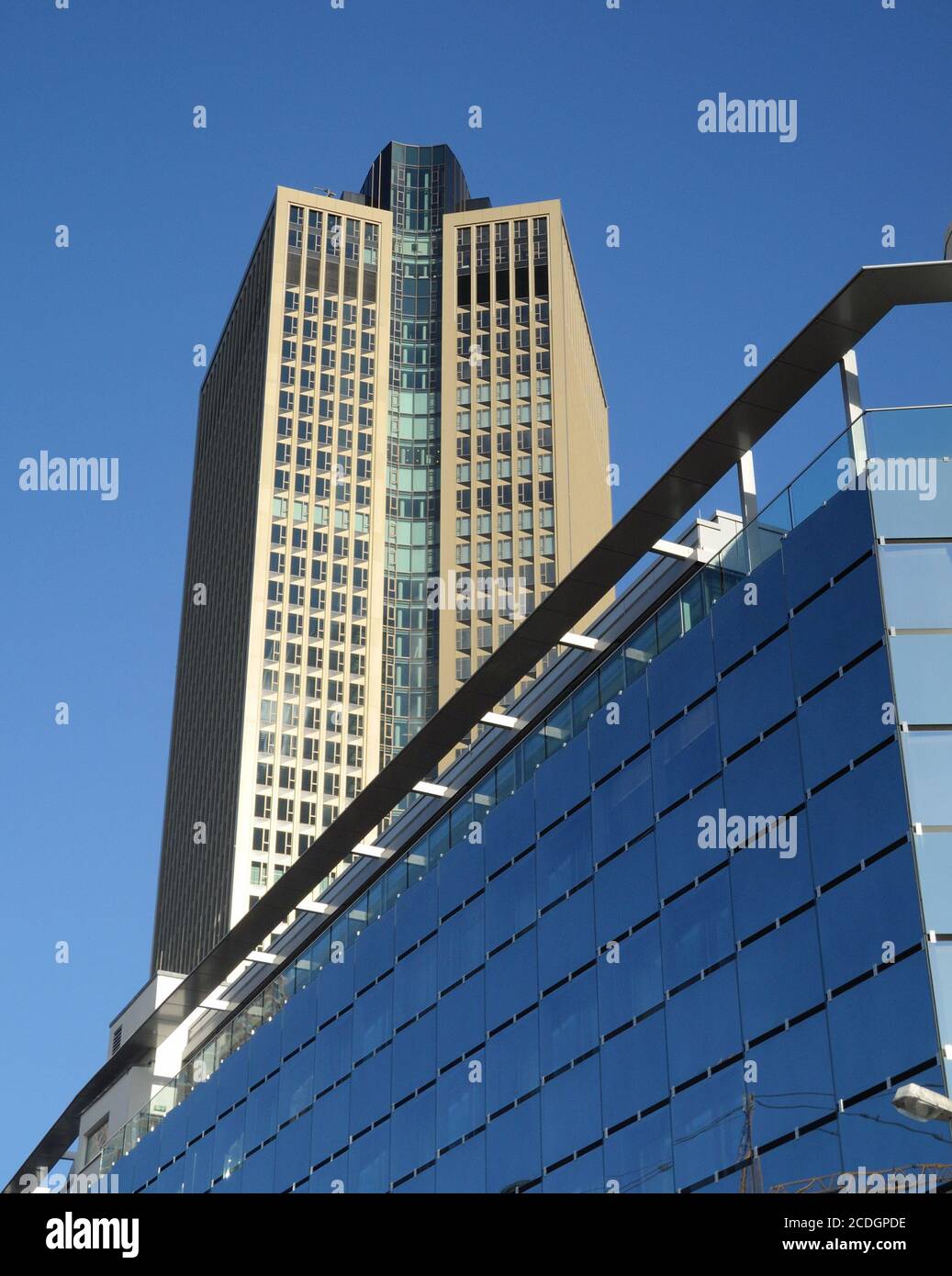 Tower 185 high rise hi-res stock photography and images - Alamy