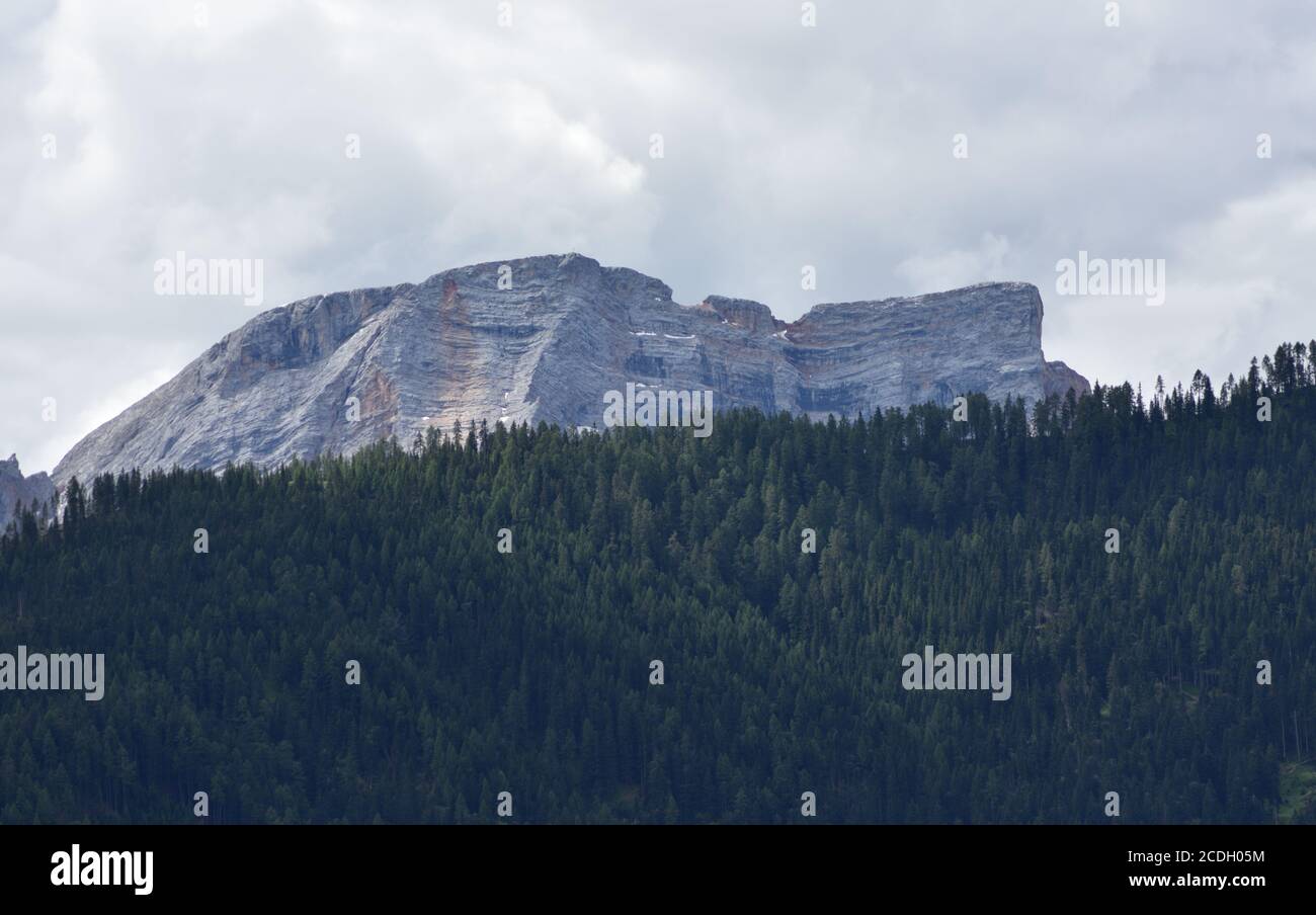Croda del Becco massif, the mountain that overlooks Lake Braies Stock ...
