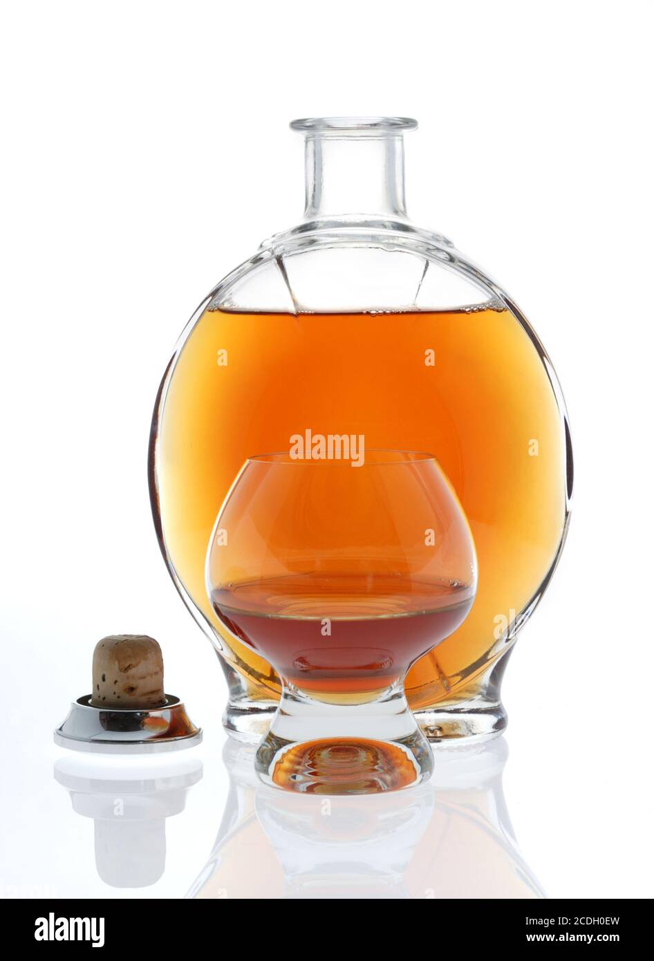Open bottle whiskey brandy hi-res stock photography and images - Alamy