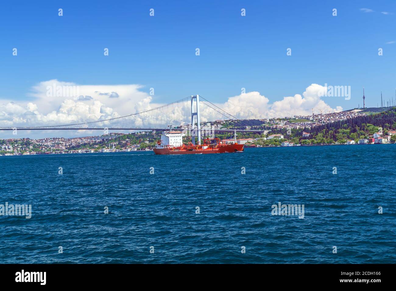 Oil Chemical Tanker Istanbul Bosphorus suspension Bridge Turkey Stock ...