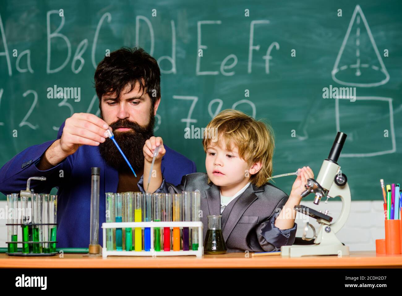 Genius minds. Genius toddler private lesson. Genius kid. Teacher child ...