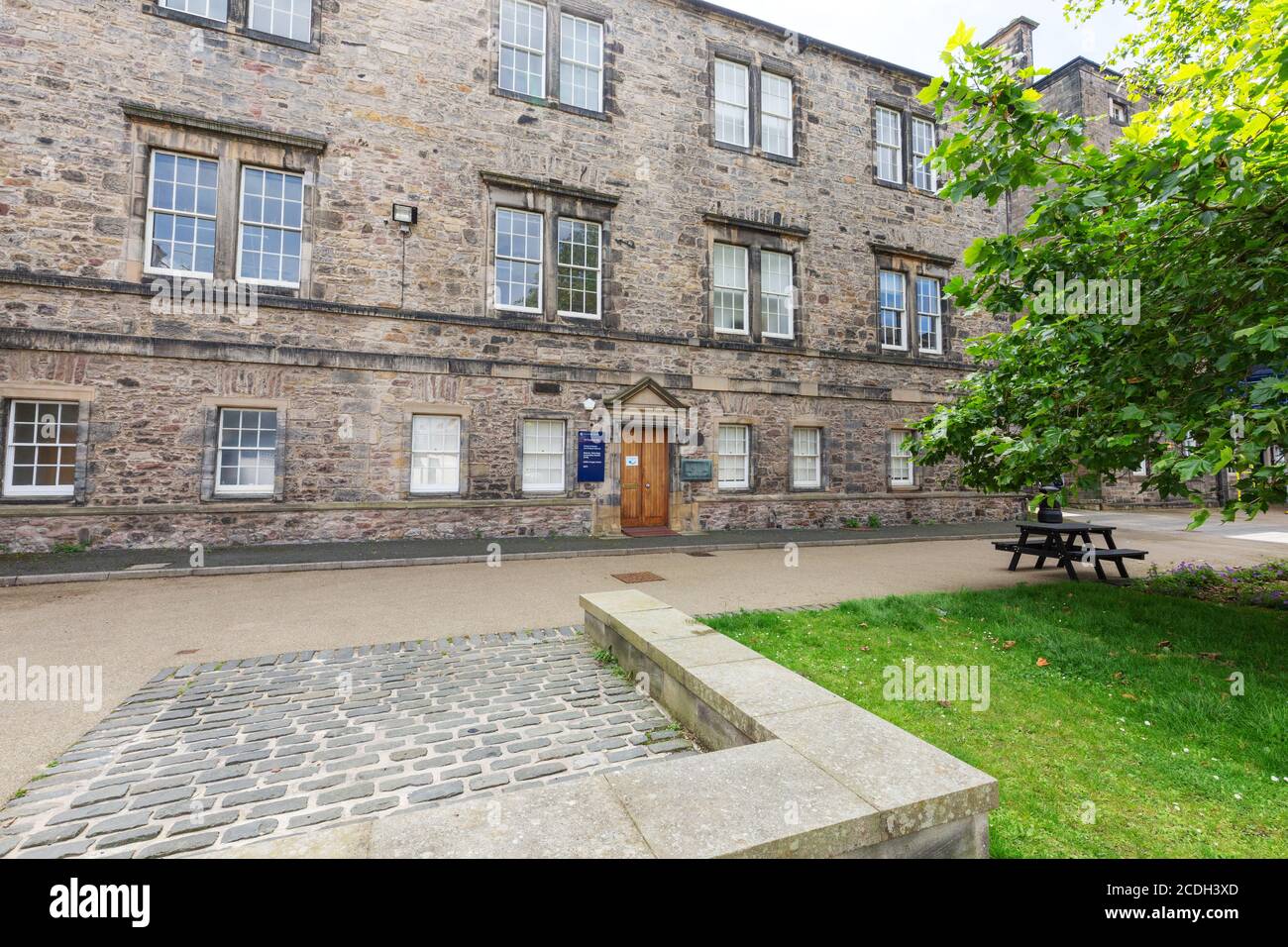 Historic scottish building hi-res stock photography and images - Alamy