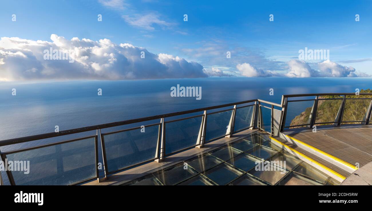 Madeira cabo girao skywalk hi-res stock photography and images - Alamy